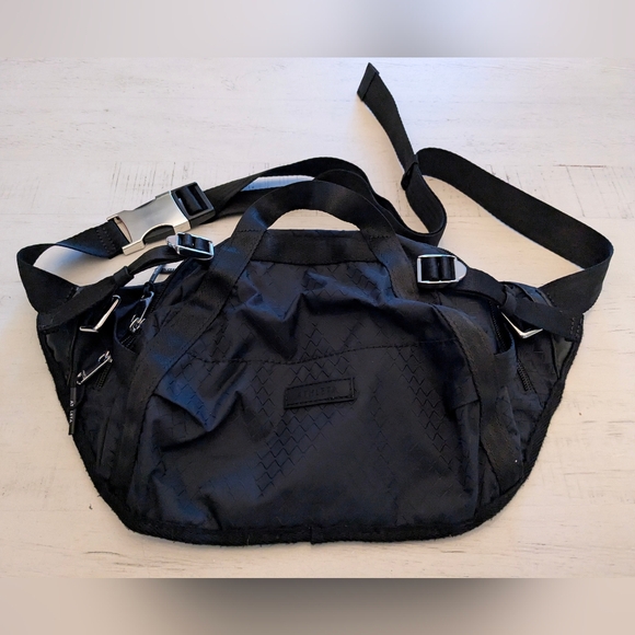 Athleta | Bags | Athleta Large Black Excursion Waist Bag Crossbody ...